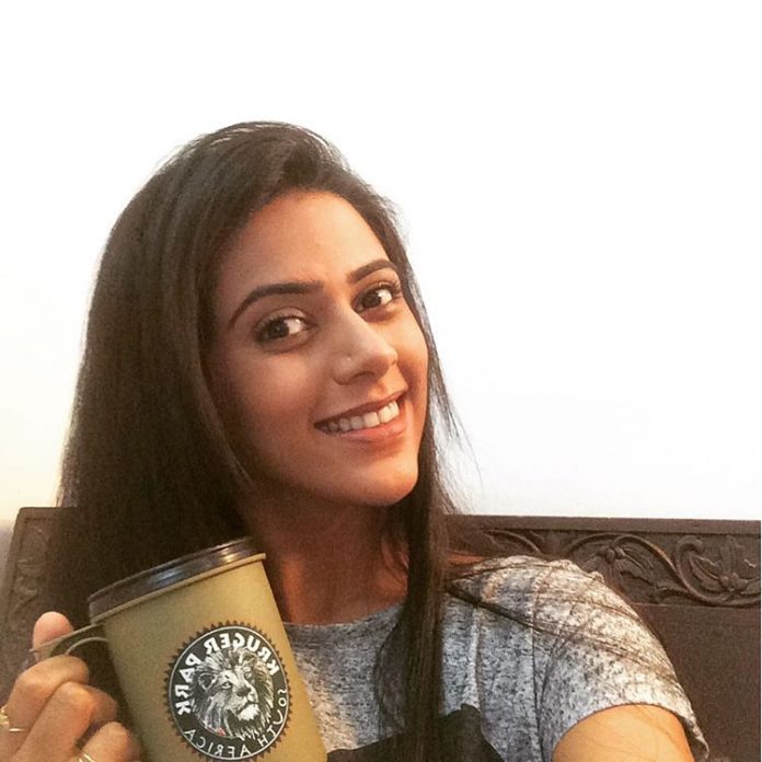 Madhura Deshpande Marathi Actress Biography Age Wiki Address