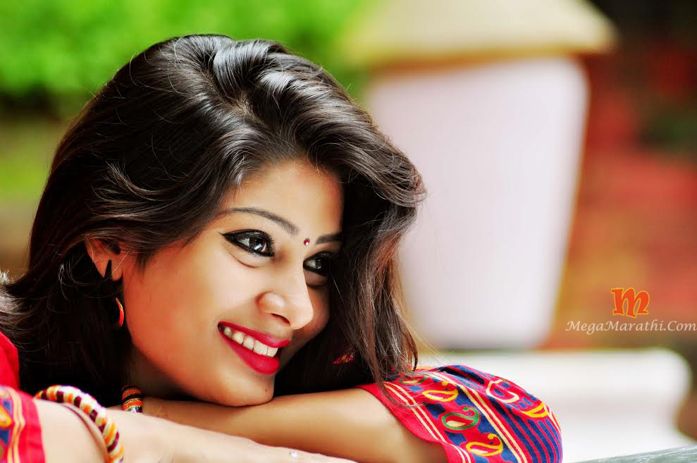 Marathi Film Actress Wallpaper Marathi Film Actress Wallpaper